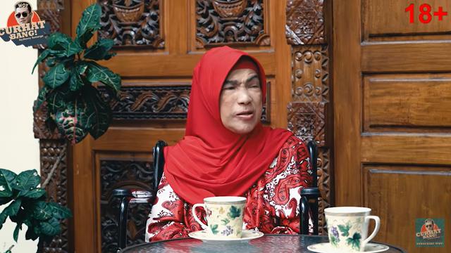 6 Fakta Dorce Gamalama, dari Mengubah Gender Hingga Memiliki Banyak ...