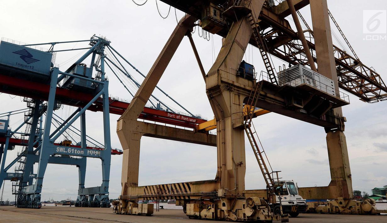 FOTO: Intip Aktivitas Pekerja di Terminal Pelabuhan Pontianak - Foto ...