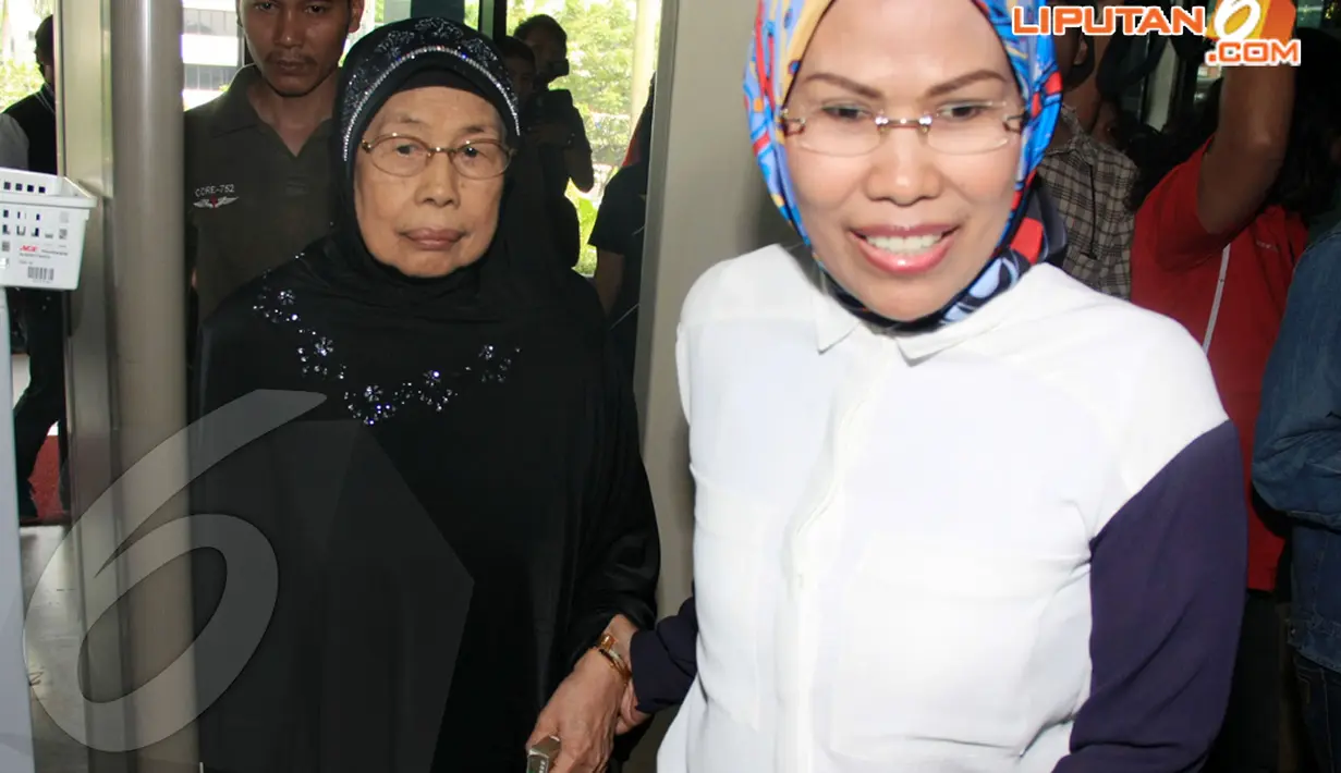[FOTO] Wawan Dapat Kunjungan Spesial dari Sang Ibunda - Foto Liputan6.com
