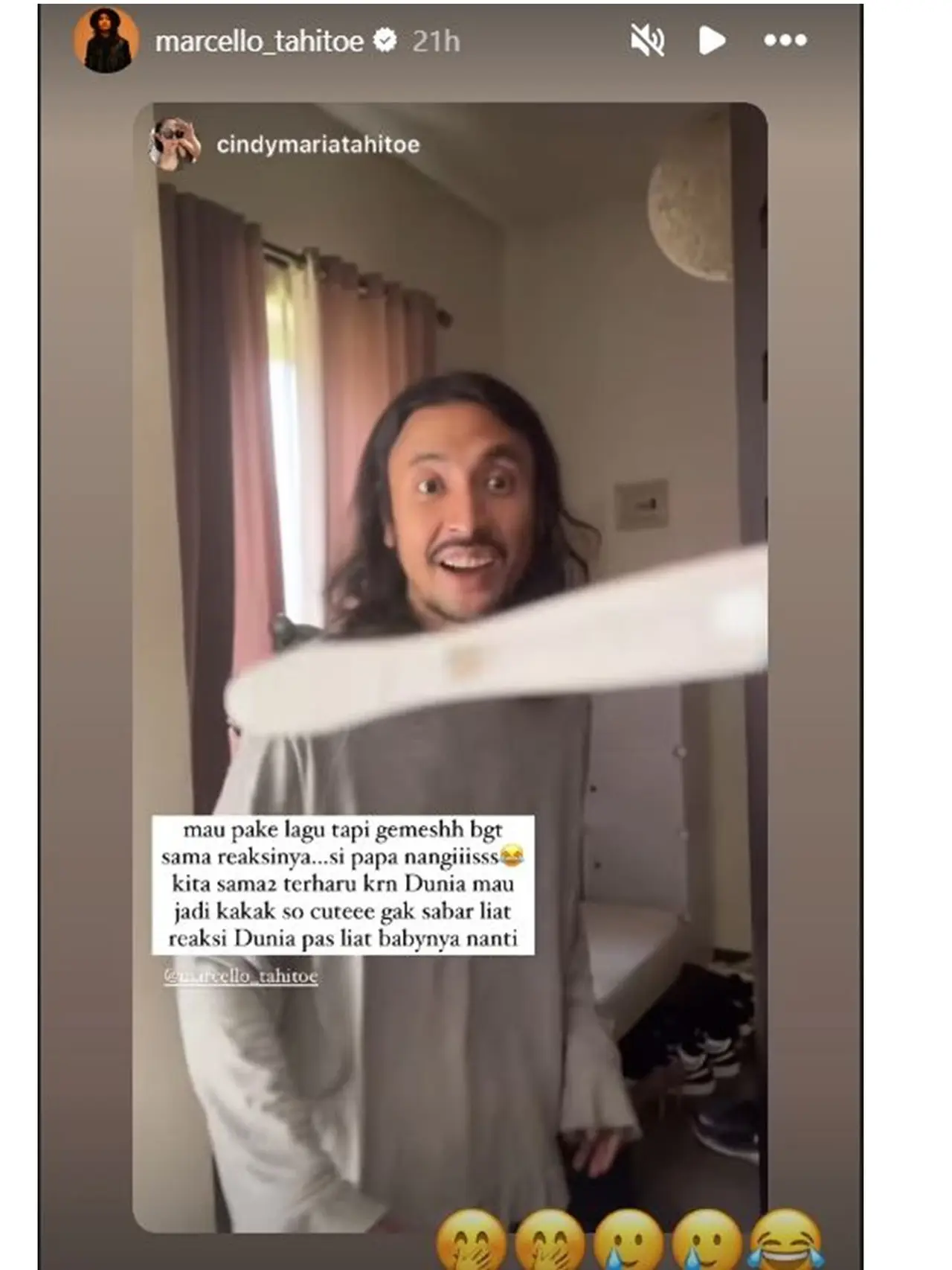 6 Potret Marcello Tahitoe Umumkan Sang Istri Hamil Anak Kedua, Penuh ...