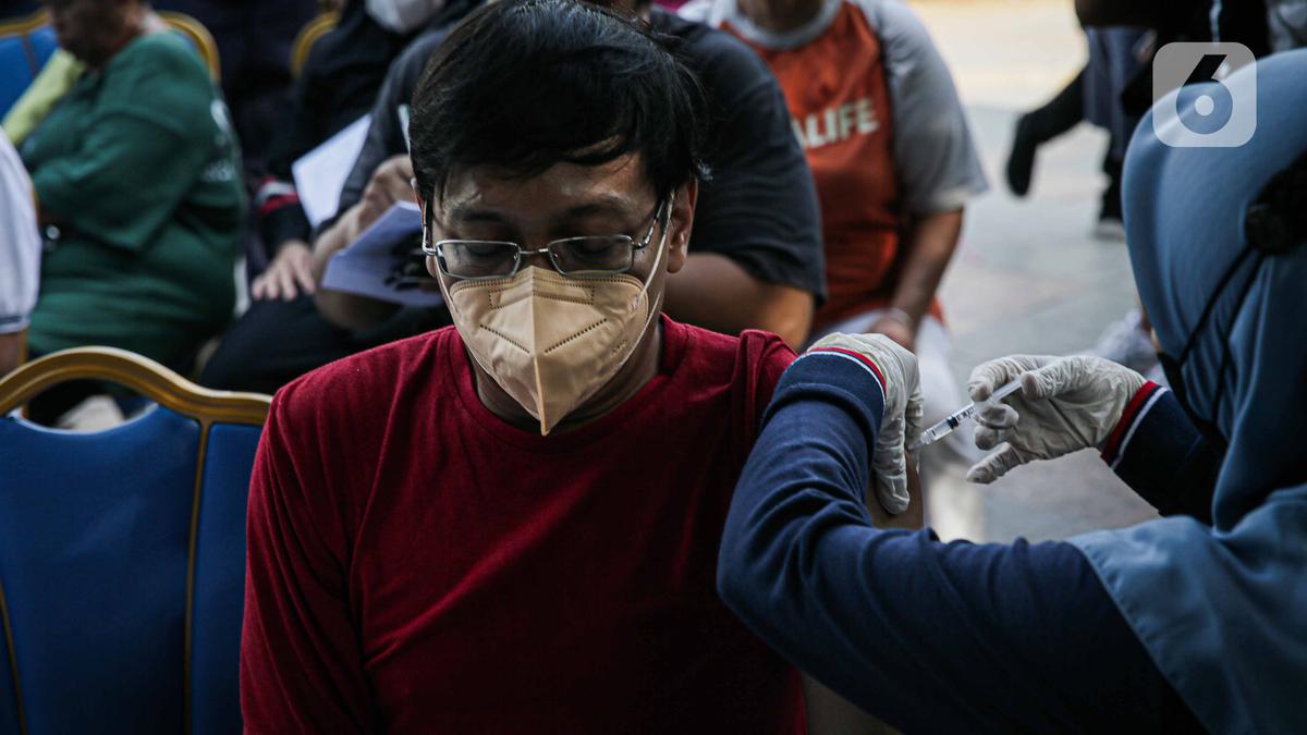 Vaksin Covid 19 Mulai Berbayar Komisi Ix Dpr Timingnya Tidak Pas