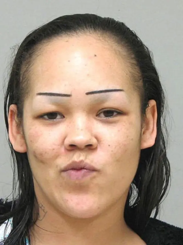 6 Potret Cewek dengan Makeup Alis Gagal, Bentuknya di Luar Nalar - Hot ...