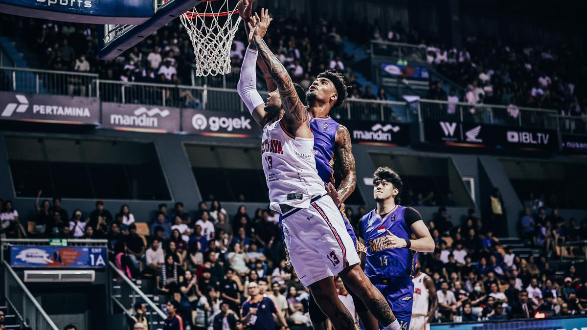 IBL 2025: Comeback 14 Poin, Satria Muda Kalahkan Pelita Jaya Berkat ...