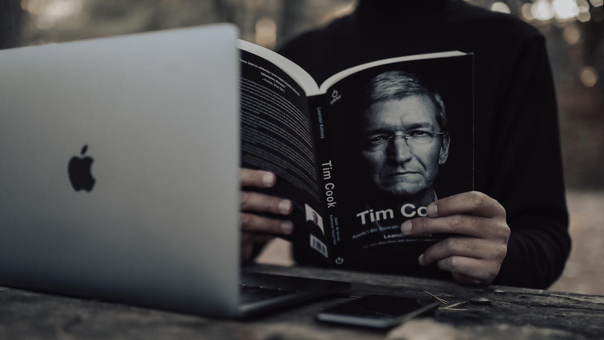 Jenis-Jenis Biografi Beserta Penjelasan, Ketahui Ciri-Ciri dan Tujuan ...