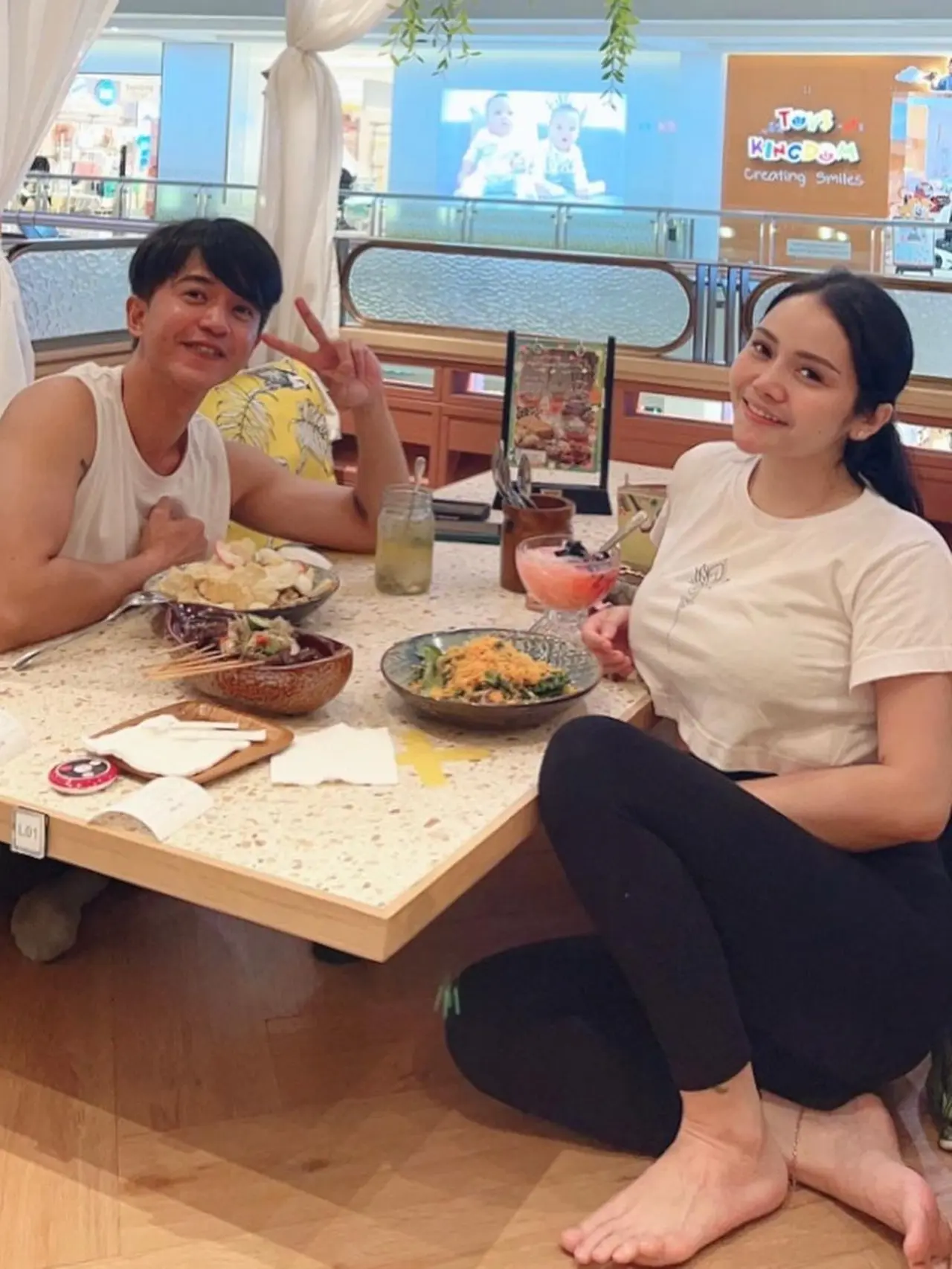 7 Potret Kedekatan Mawar AFI dan Danny Setiawan, Didoakan Berjodoh ...