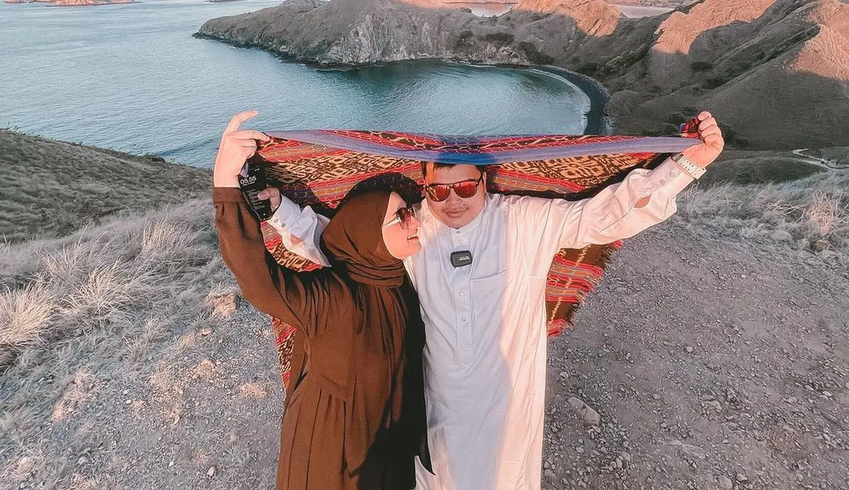 Nadzira Shafa Istri Ameer Azzikra: Selamat Jalan Suamiku - Photo Fimela.com