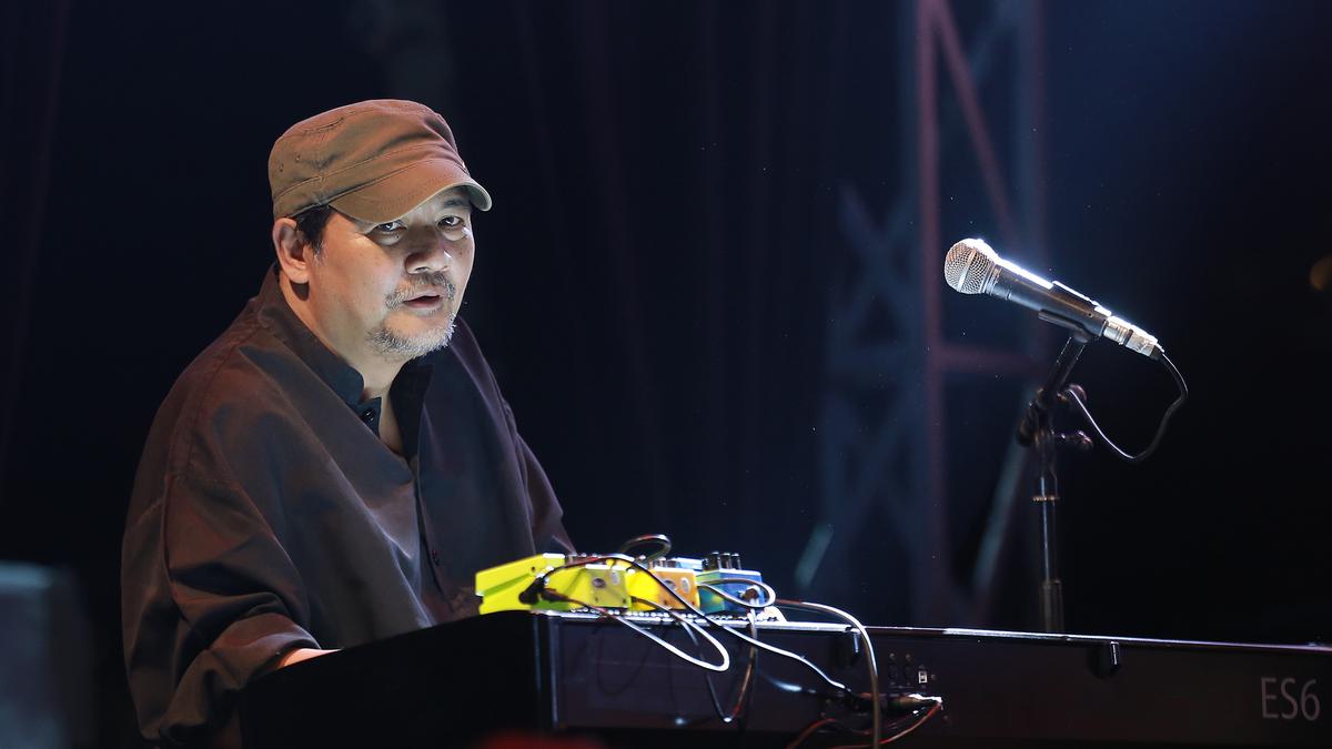 Jenazah Idang Rasjidi Dimakamkan di Tengah Rintik Hujan - ShowBiz ...