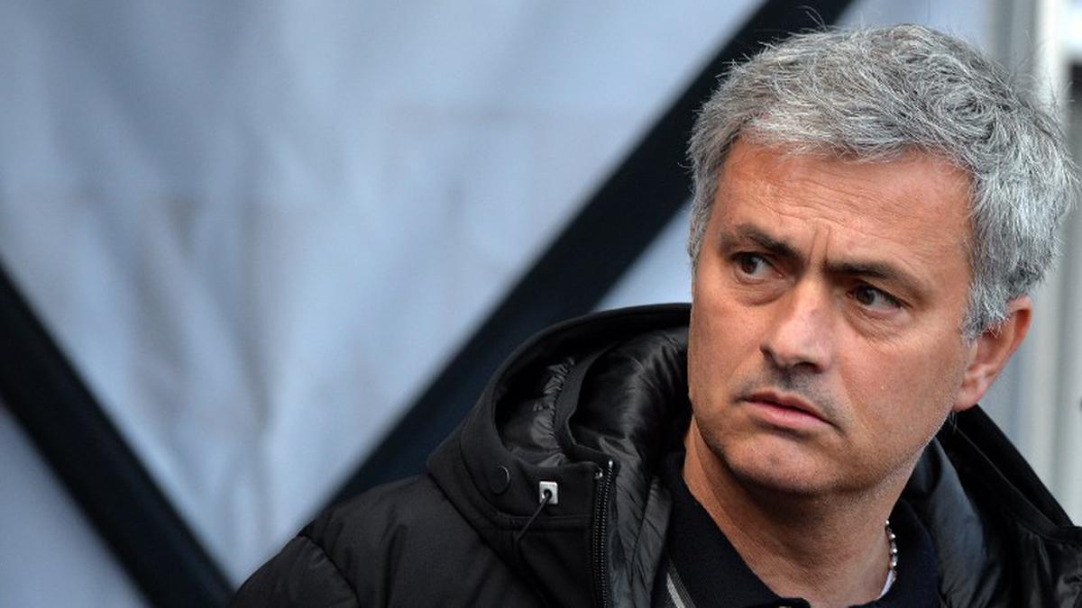 Jose Mourinho Khawatirkan Taktik 'Parkir Bus' Lawan - Bola Liputan6.com