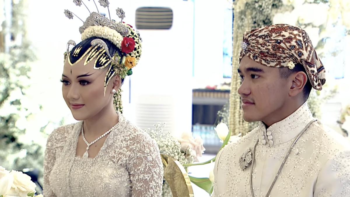 Mengenal Makna Cunduk Mentul Erina Gudono yang Berjumlah 5