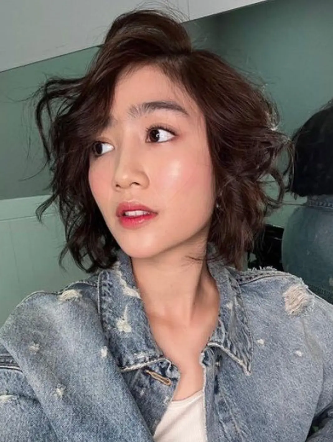 6 Tampilan Terbaru Febby Rastanty dengan Rambut Pendek Keriting Dipuji ...