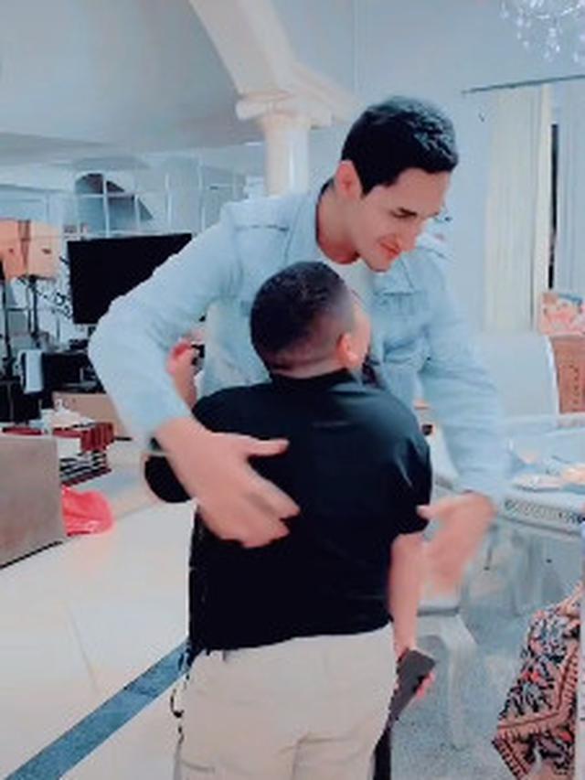 6 Potret Terbaru Dillah Daesslow Putra Raul Lemos Anak Tiri Krisdayanti ...