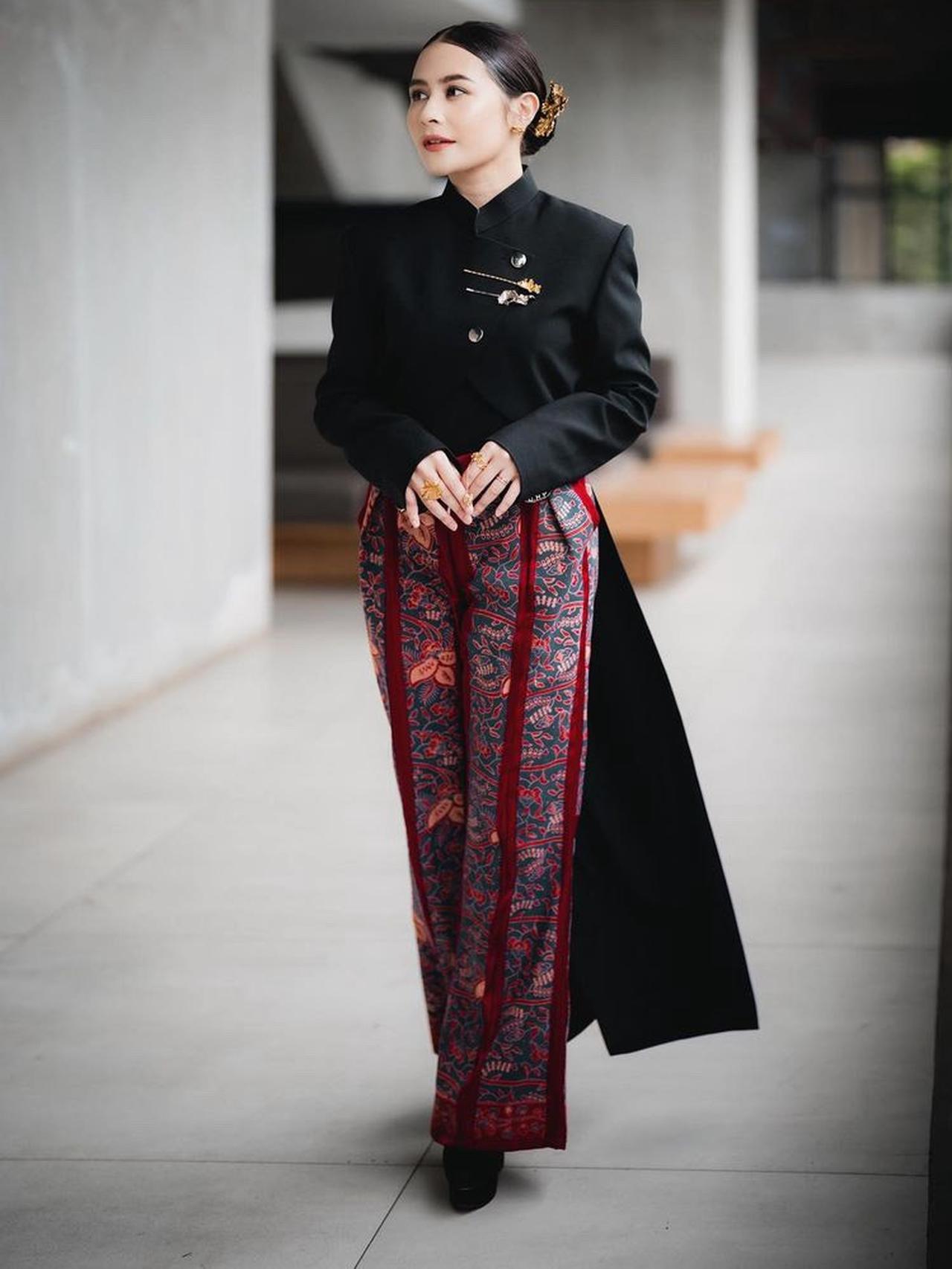 10 Model Kebaya Janggan Tren 2025, Fusi Klasik & Modern yang Memukau