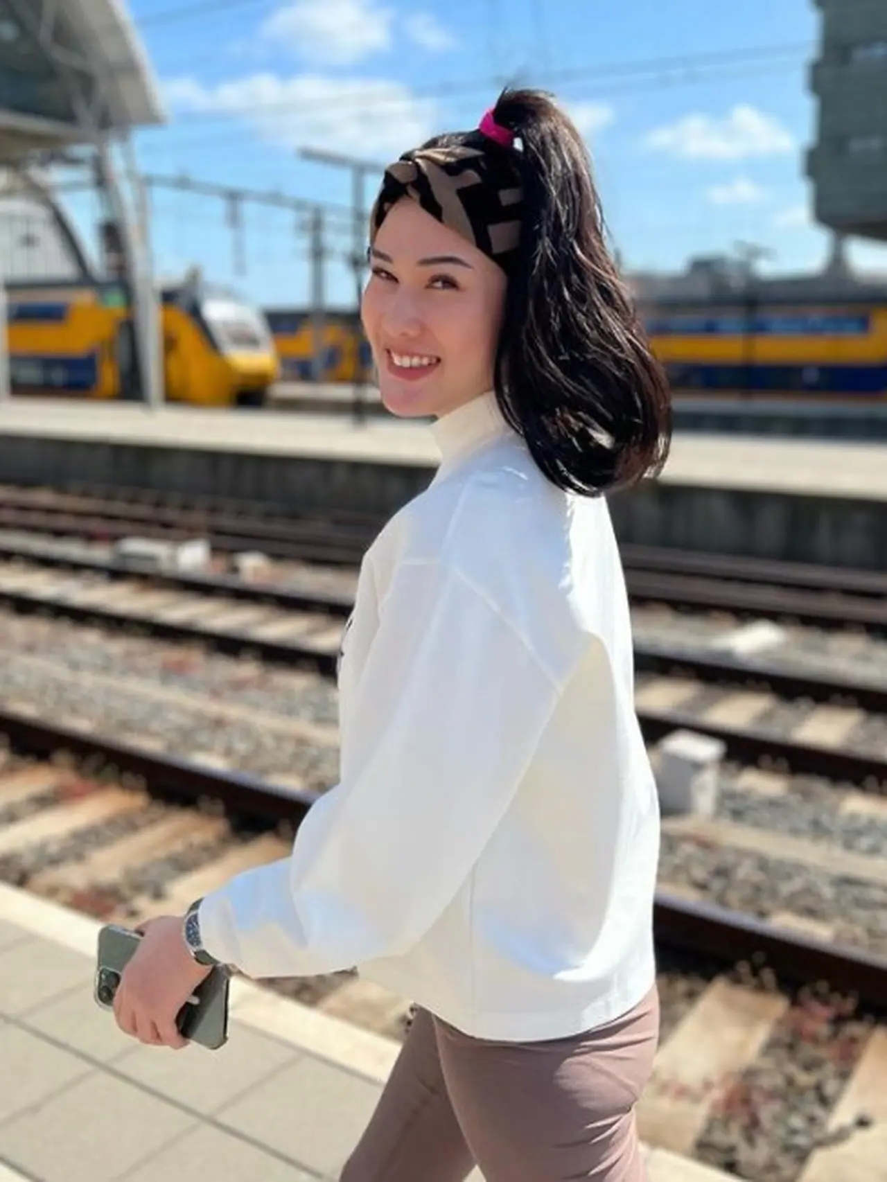 Mengenang Selebgram Cantik Stevie Agnecya, Mantan Istri Samuel Rizal ...