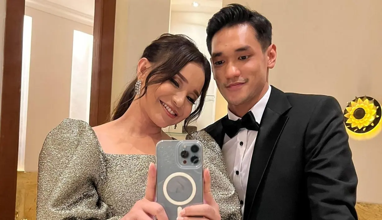 Potret Rossa dan Afgan Kembali Pamer Kemesraan, Banjir Doa - Foto ...