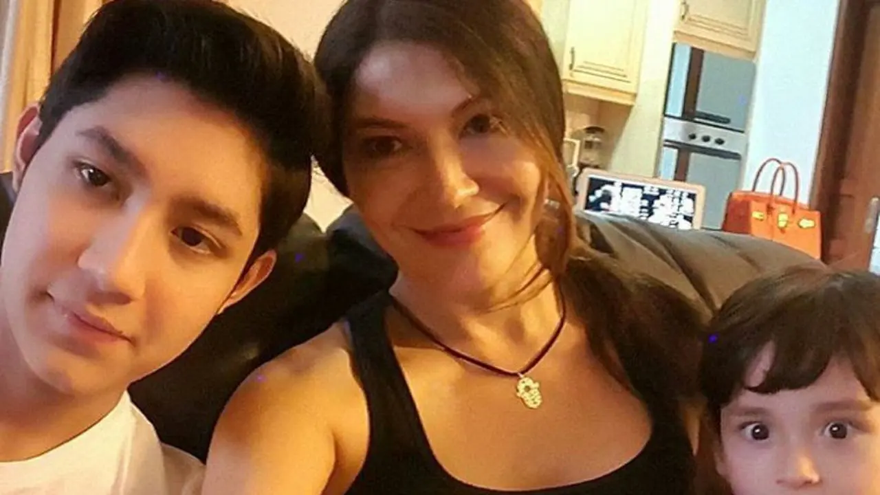 Tamara Bleszynski Pamer Foto Gendong Teuku Rassya - ShowBiz Liputan6.com