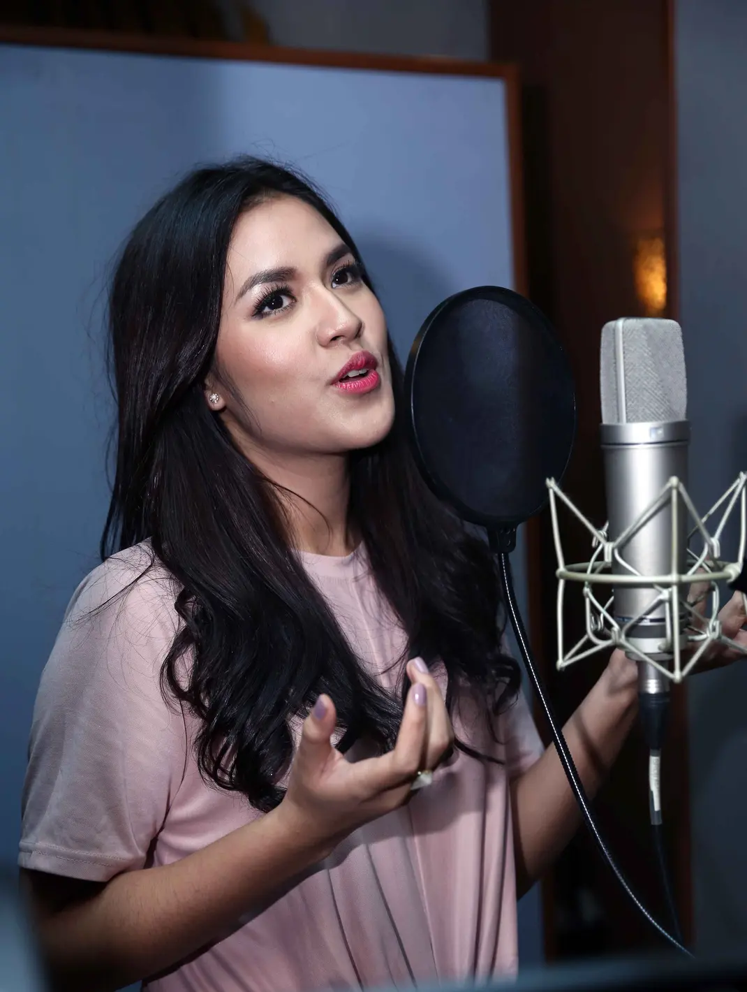 Yang Berbeda dalam Album Ketiga Raisa - Photo Fimela.com