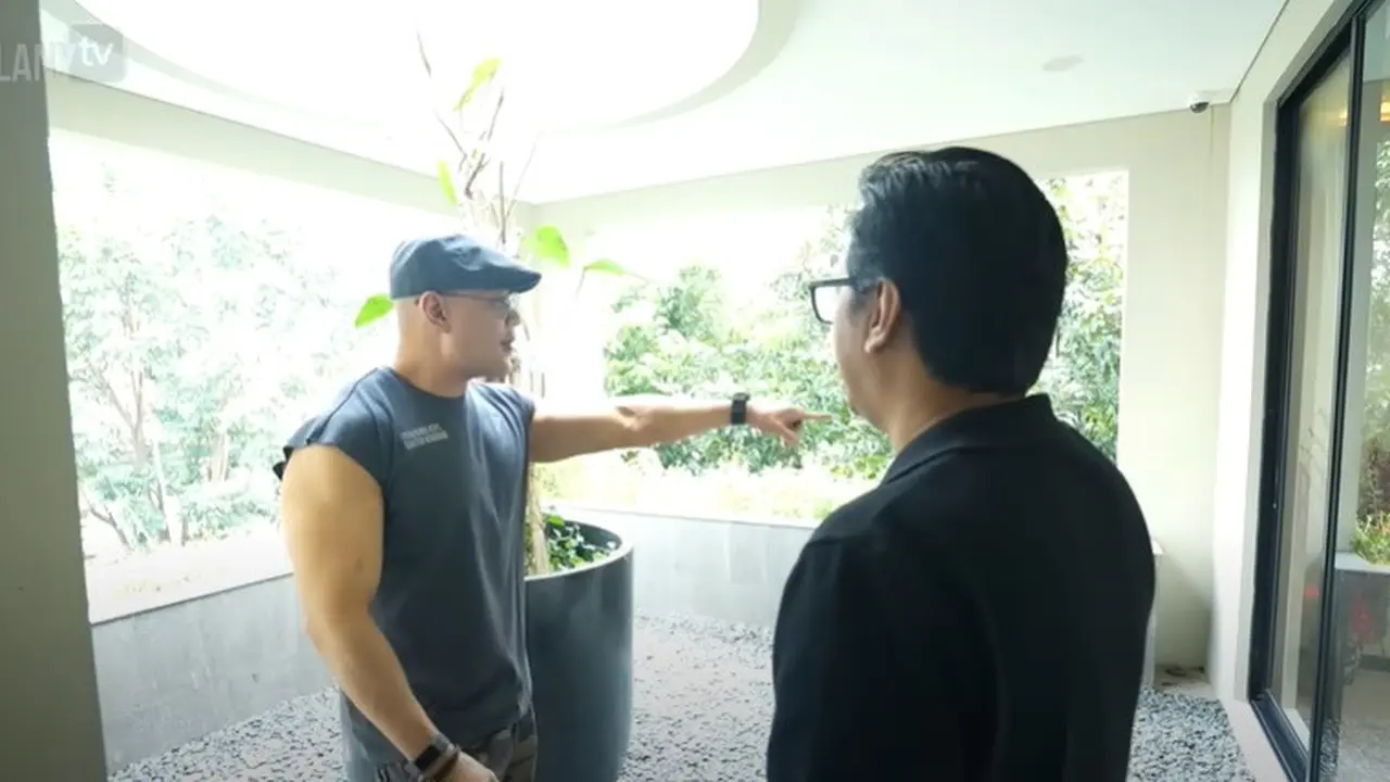 Melihat Studio Deddy Corbuzier yang Memiliki Fasilitas Lengkap, Ada ...