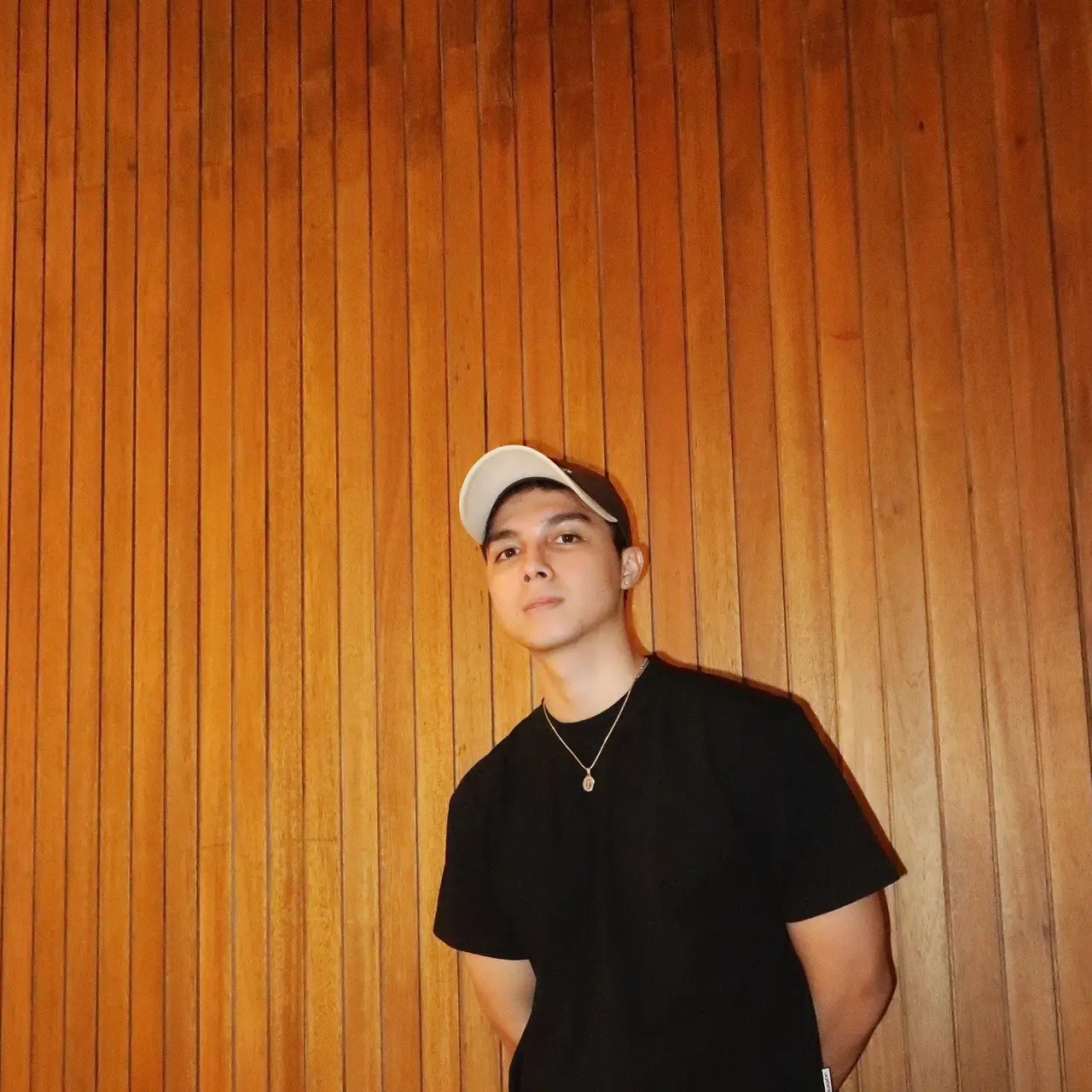 6 Potret William Roberts Adik Cinta Brian dan Junior Roberts, Ikut Jejak Kakak Jadi Artis - Hot ...