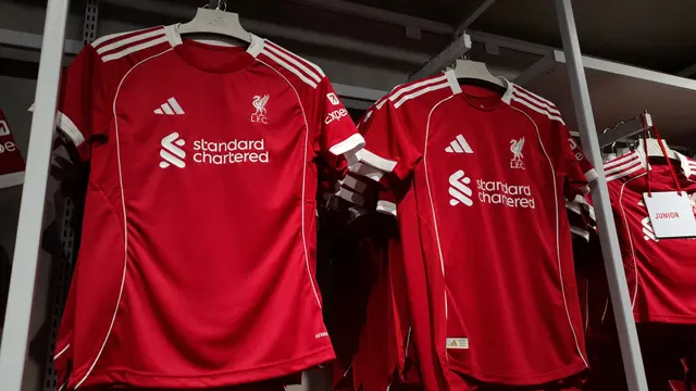 Jersey Liverpool Musim 2025/2026 Sudah Dijual di Jakarta, Surabaya, dan ...