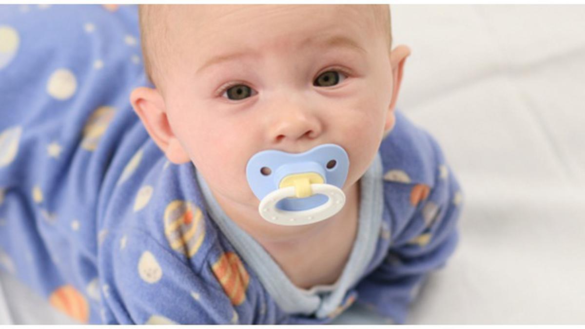 5 Tips Memilih Dot Yang Aman Untuk si Kecil