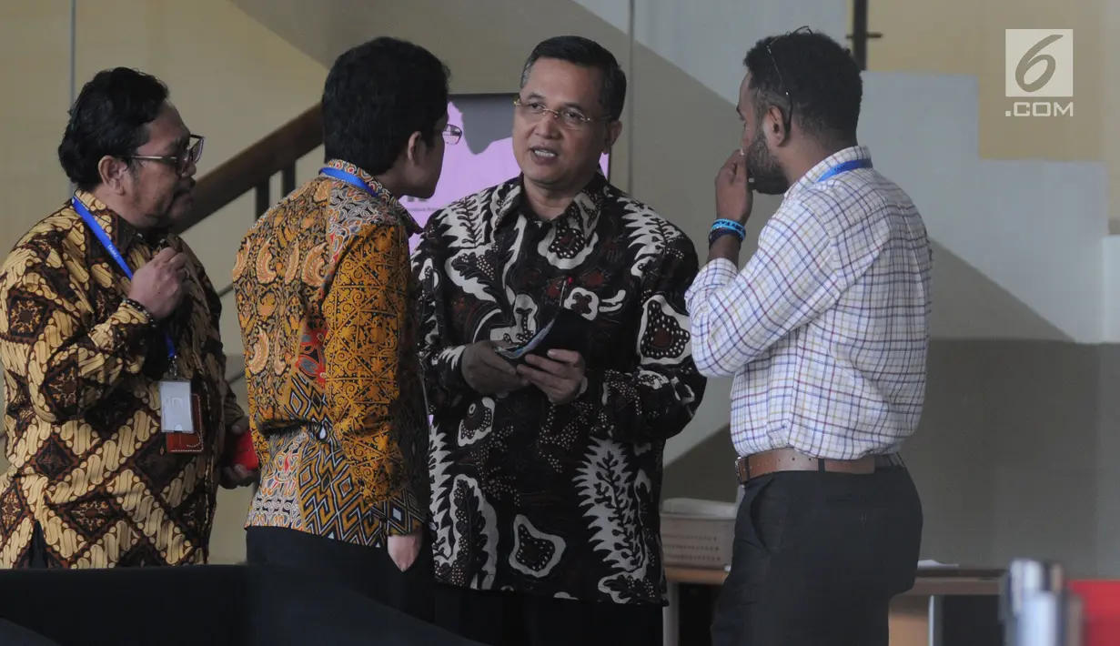 FOTO: Kasus PLTU Riau-1, KPK Periksa Petinggi PLN Dedeng Hidayat - Foto Liputan6.com