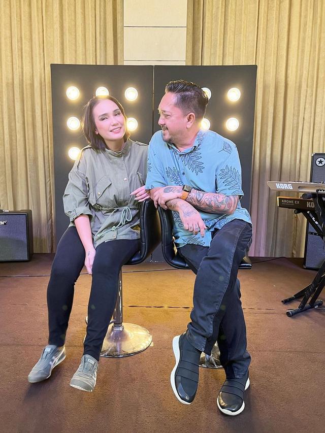 7 Potret Feby Febiola Usai Sembuh dari Kanker, Kulit Wajahnya Curi ...