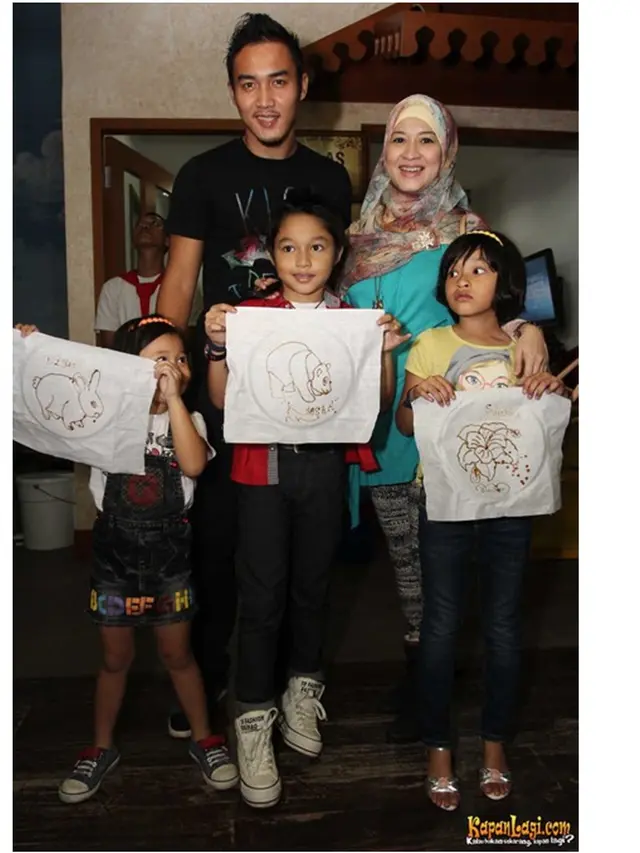 Suami 7 Tahun Lebih Muda, Ini 6 Potret Lawas Okie Agustina dan Gunawan Dwi Cahyo - Hot Liputan6.com