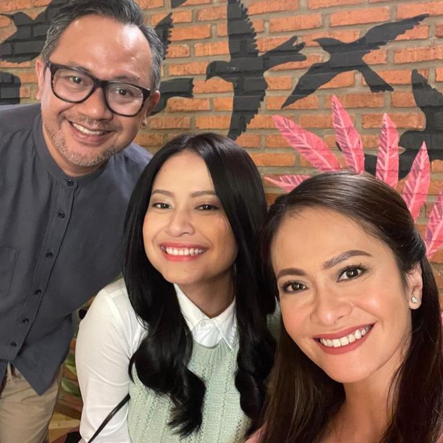 Mirip Bak Kembar, Ini 6 Potret Kebersamaan Hanggini dan Ersa Mayori - Hot Liputan6.com