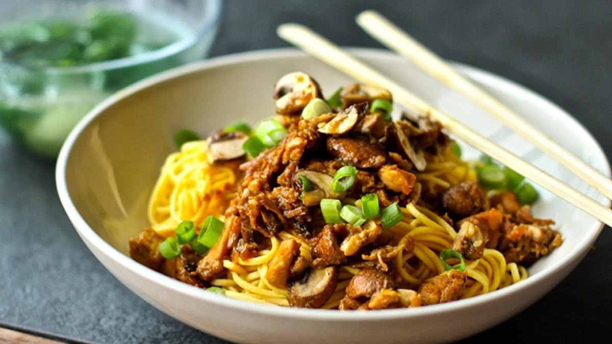Resep Mie Ayam Jamur (+ Kuah Kaldu Segar) - Lifestyle Fimela.com
