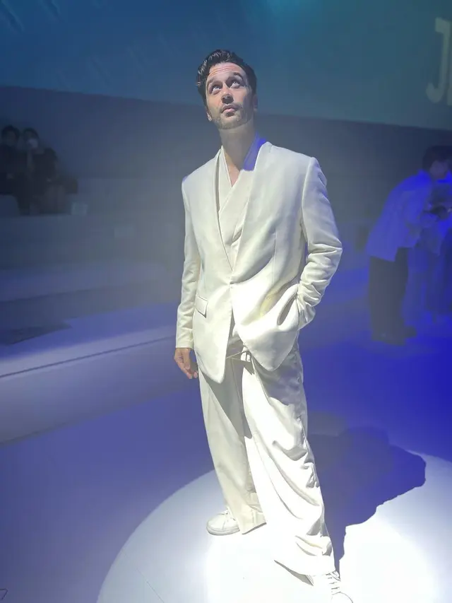 6 Potret Michael Wahr Suami Adinia Wirasti, Seorang Aktor Asal ...