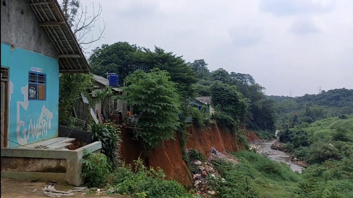 Rumah Warga Terdampak Longsor Di Depok Wali Kota Kami Sudah Lapor