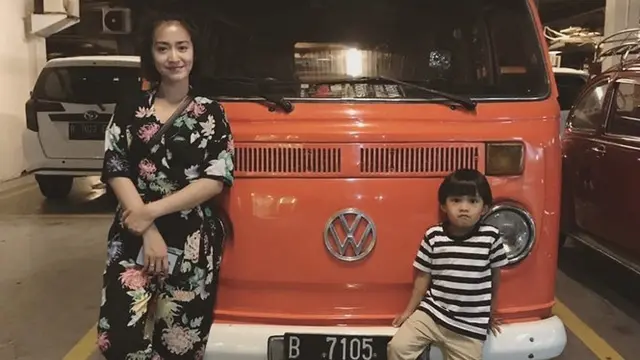 6 Potret Nerra Merlin Eks Tangga Bersama Buah Hati, Kompak dan Bikin ...