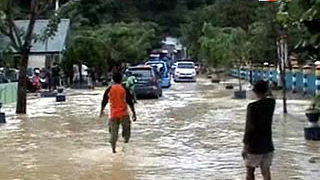 Ratusan Rumah di Kendari Terendam Banjir - News Liputan6.com
