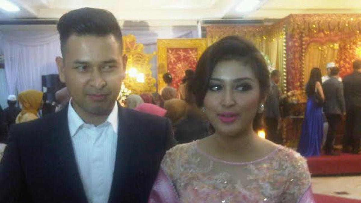 Nuri 'Shaden' Terharu Lihat Adiknya Menikah - ShowBiz Liputan6.com