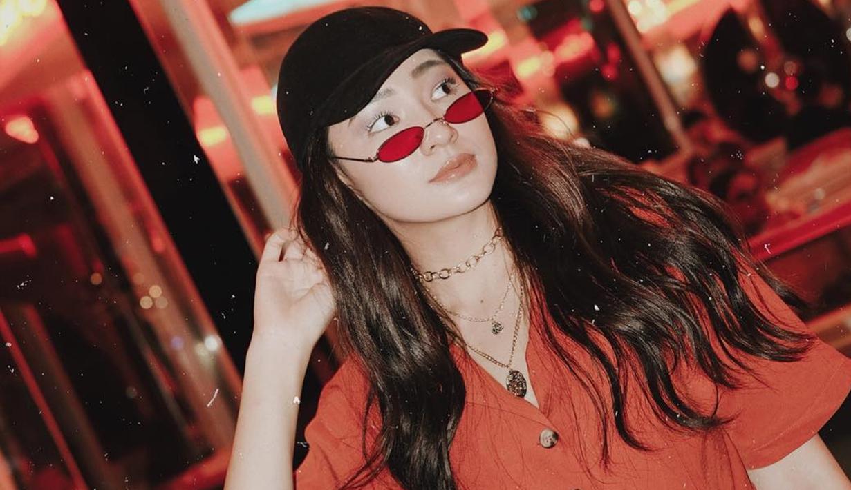 FOTO: Gaya Kasual Patricia Devina saat Hangout, Bisa Jadi Inspirasi ...