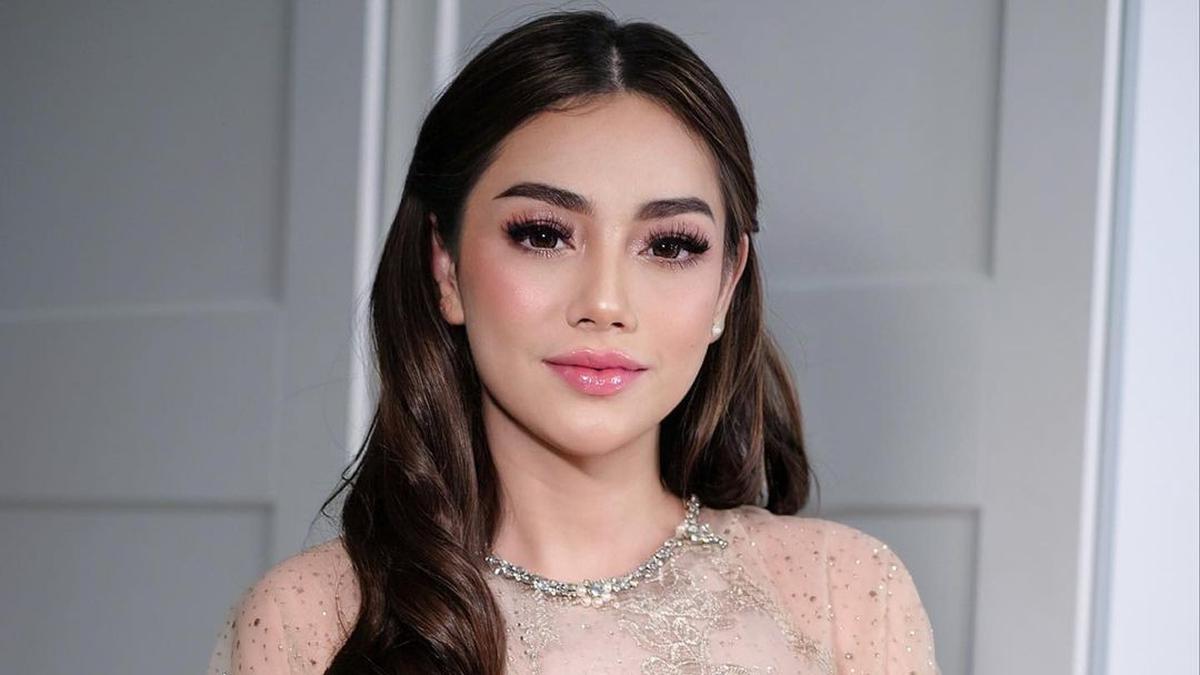 10 Potret Celine Evangelista dan Anak-anaknya, Keluarga dengan Paras ...