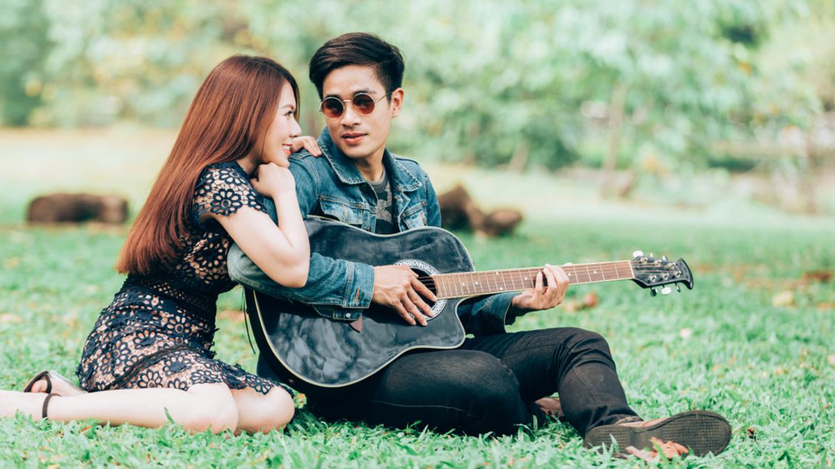 5 Alasan Pentingnya Punya Banyak Persamaan dalam Percintaan ...