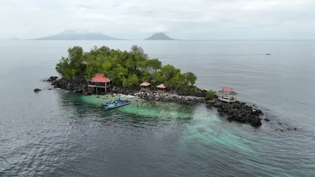 Terios 7 Wonders: Menikmati Keindahan Alam dan Budaya di Halmahera ...