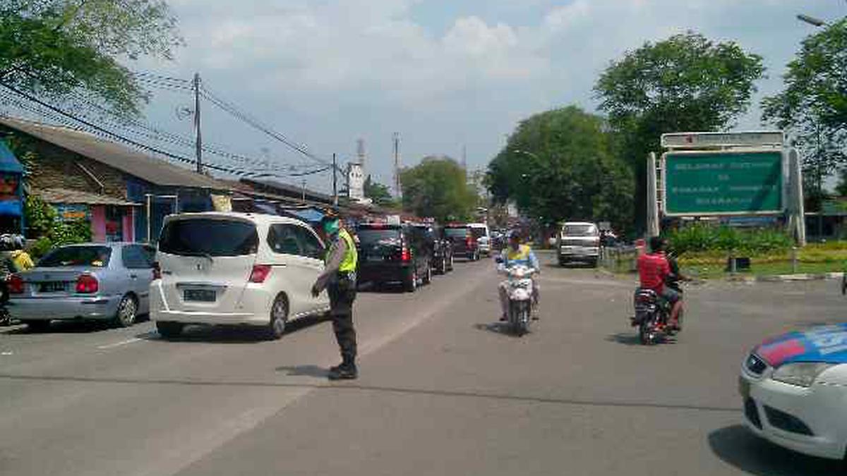 Jalur Wisata Di Serang Macet Parah Hingga Puluhan Kilometer Islami