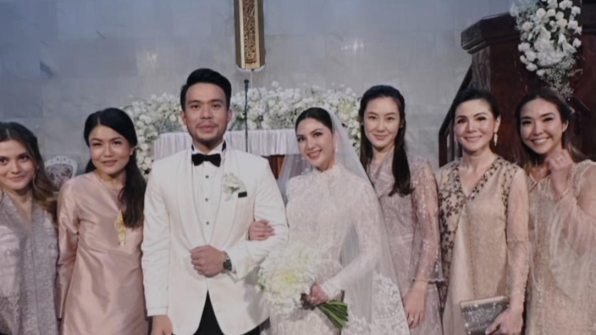 6 Penampilan Gisella Anastasia Serba Cokelat di Pernikahan Jessica Mila dan Yakup Hasibuan yang ...