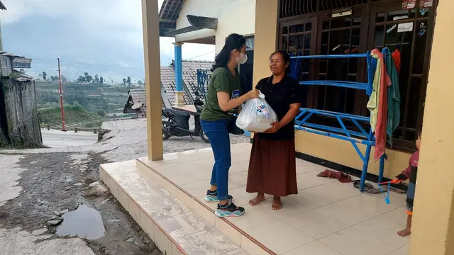 BRI Peduli Salurkan Bantuan Bagi Warga Terdampak Bencana Erupsi Gunung Merapi - Bisnis Liputan6.com