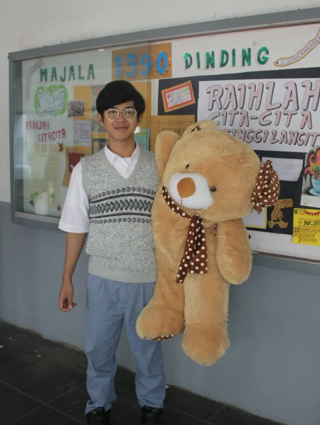 Debo Andryos, Dari Juara Idola Cilik 2 Sampai Film Dilan 1990 - Photo ...