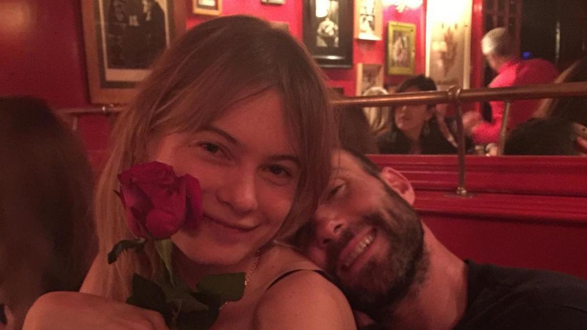 Potret Kemesraan Adam Levine dan Behati Prinsloo sebelum Isu Selingkuh