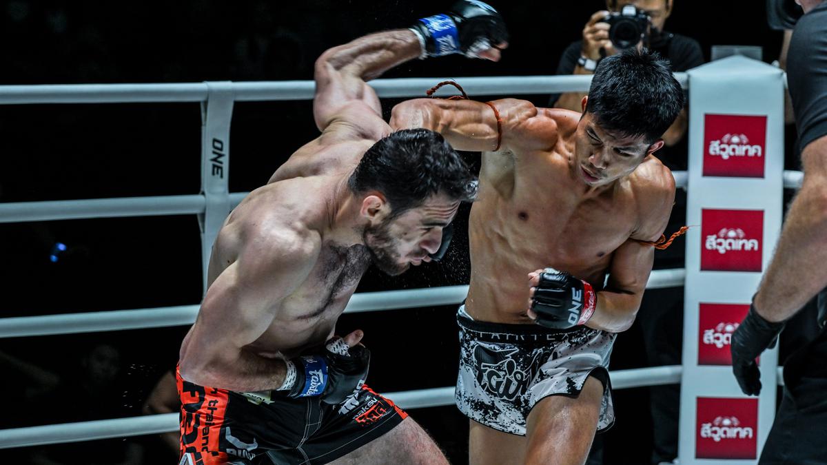 Drama KO dan Kemenangan Ferrari Fairtex Warnai ONE Friday Fights 56 ...