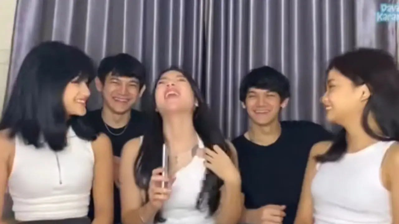 7 Potret Davina Karamoy Bareng Adik Kakak Kembar, Hampir Tiga Pasang Kembaran - Hot Liputan6.com