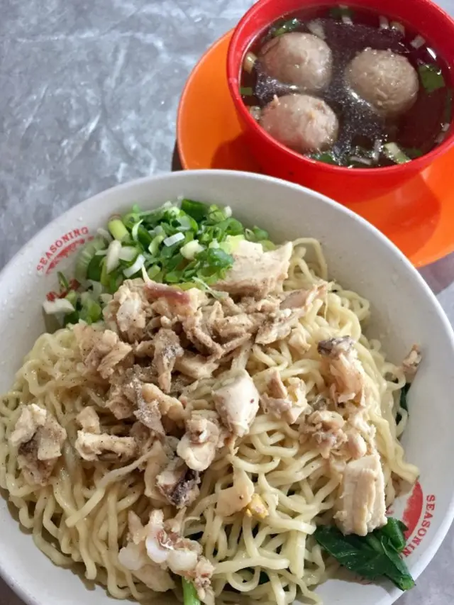 10 Rekomendasi Tempat Makan Enak di Cempaka Putih Terfavorit 2025 ...