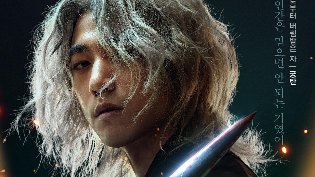 Sung Joon Bleaching Rambut Tujuh Bulan Berturut-turut demi Rambut Perak ...