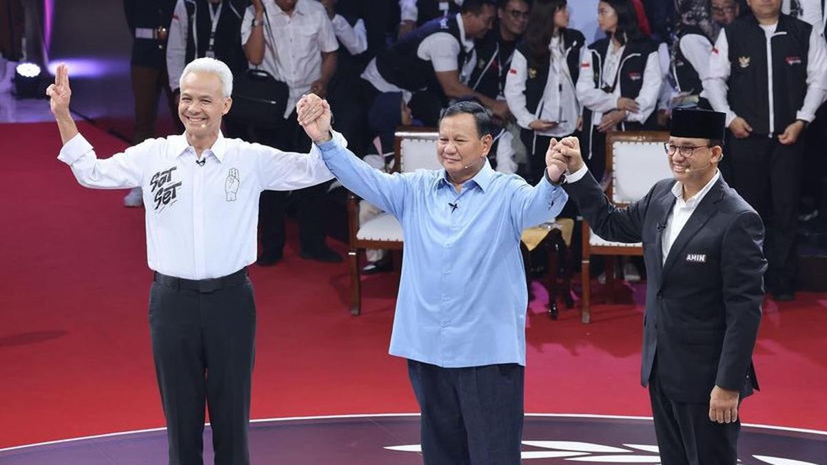 6 Potret Beda Gaya Capres saat Debat Pilpres Pertama, Ganjar Pranowo ...