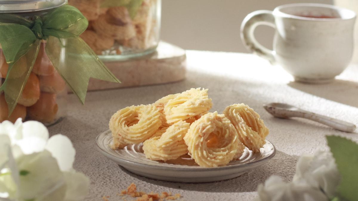 5 Resep Kue Sagu Keju yang Lembut Ngeprul untuk Lebaran - Food Fimela.com