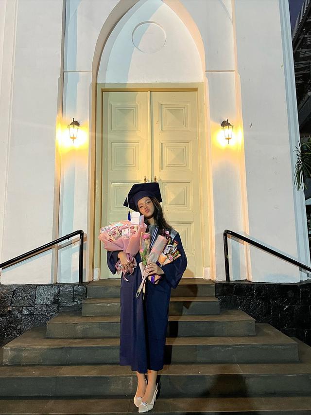 6 Potret Romaria Simbolon Adik Bastian Steel yang Sudah Lulus SMP ...